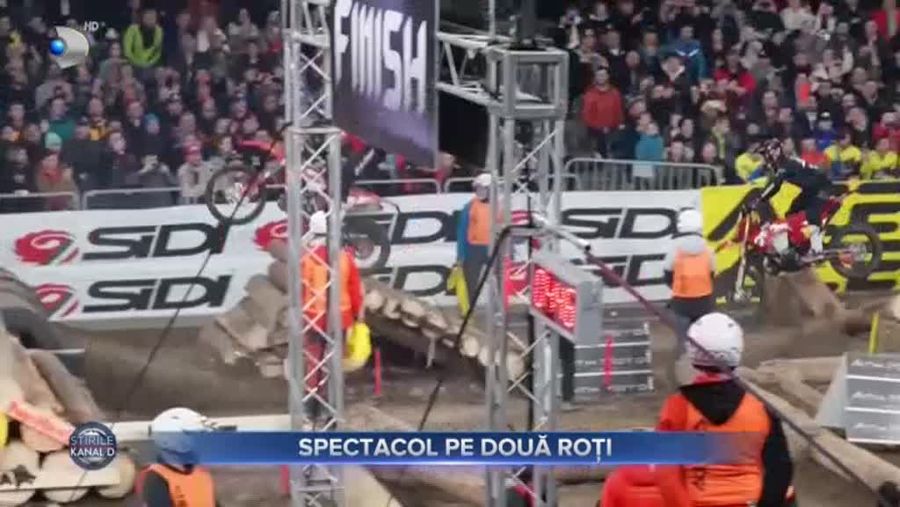 VIDEO- Spectacol pe două roți la Cluj. Pentru prima dată în România a ...