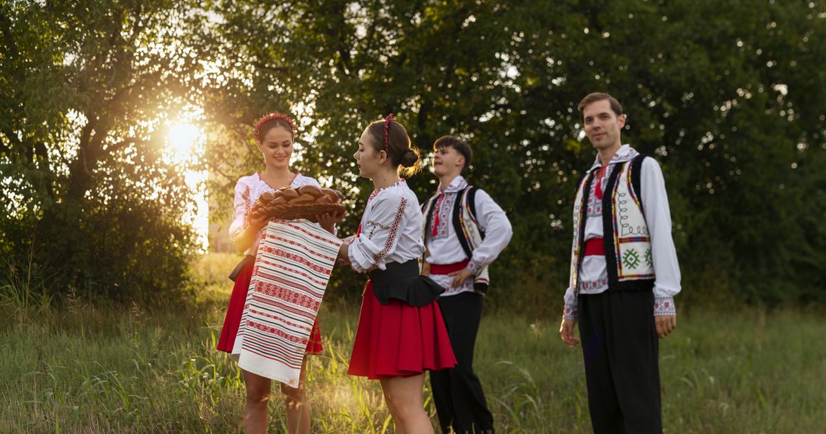 Noaptea în care cerurile se deschid: Tradiții și obiceiuri de Sânziene ...