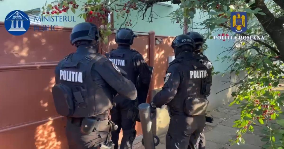 VIDEO Două femei din Arad, stomatologi fără diplomă. Tratau pacienți pe ...