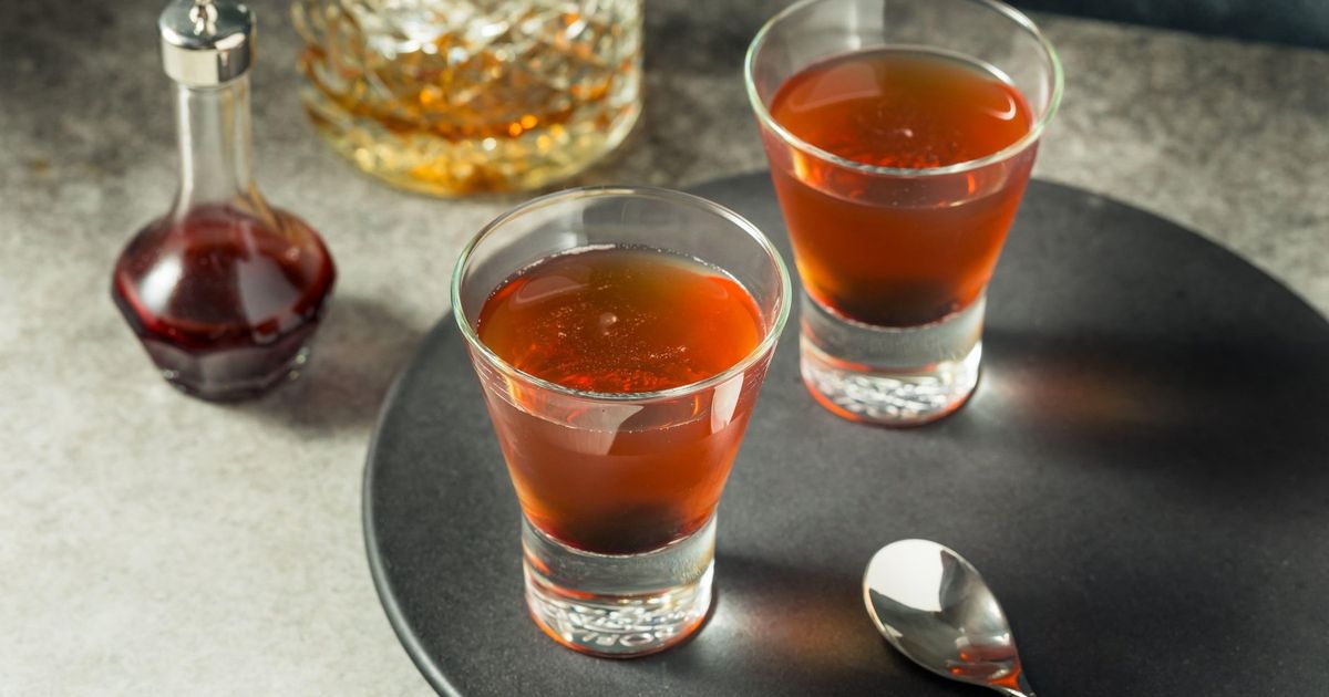 Câte calorii are vișinata de casă și ce poți să pui în loc de zahăr ...