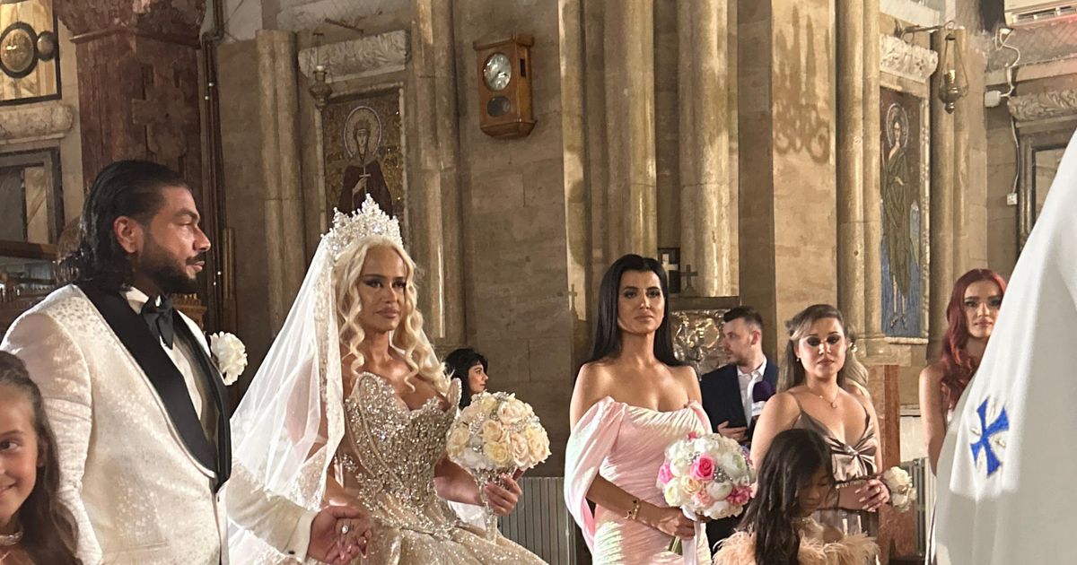 VIDEO Anda Adam și Joseph, nunta anului în showbiz. Rochia cu cristale ...