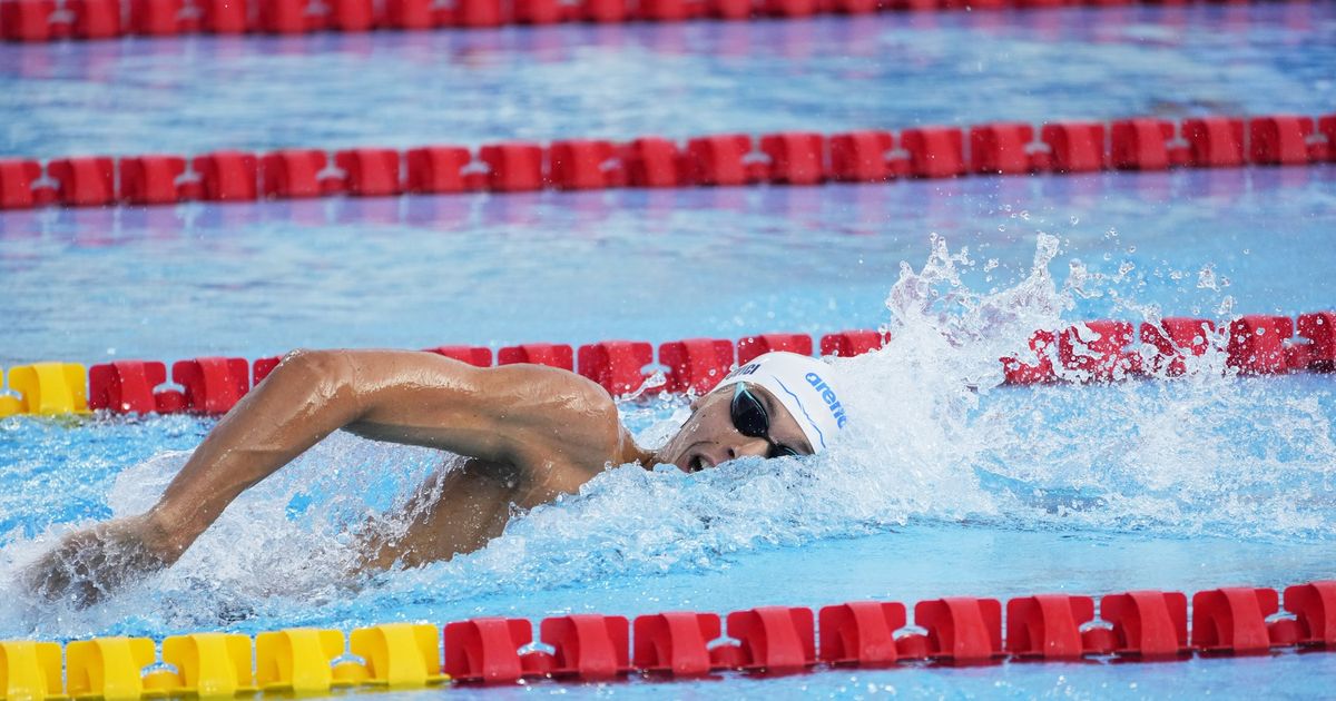 VIDEO David Popovici, în finala probei de 100 metri liber! Sportivul a ...