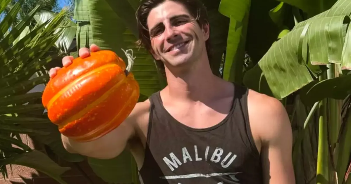 S-a prăbușit fără suflare după ce a trecut linia de sosire de la semi ...