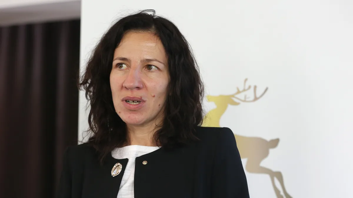 Cine este Roxana Mînzatu, noul comisar european al României și ...
