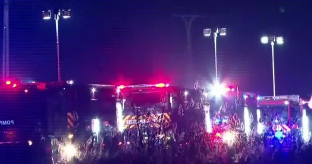 VIDEO Risc de explozie în Dâmbovița, cisternă GPL în flăcări. Cum s-a ...