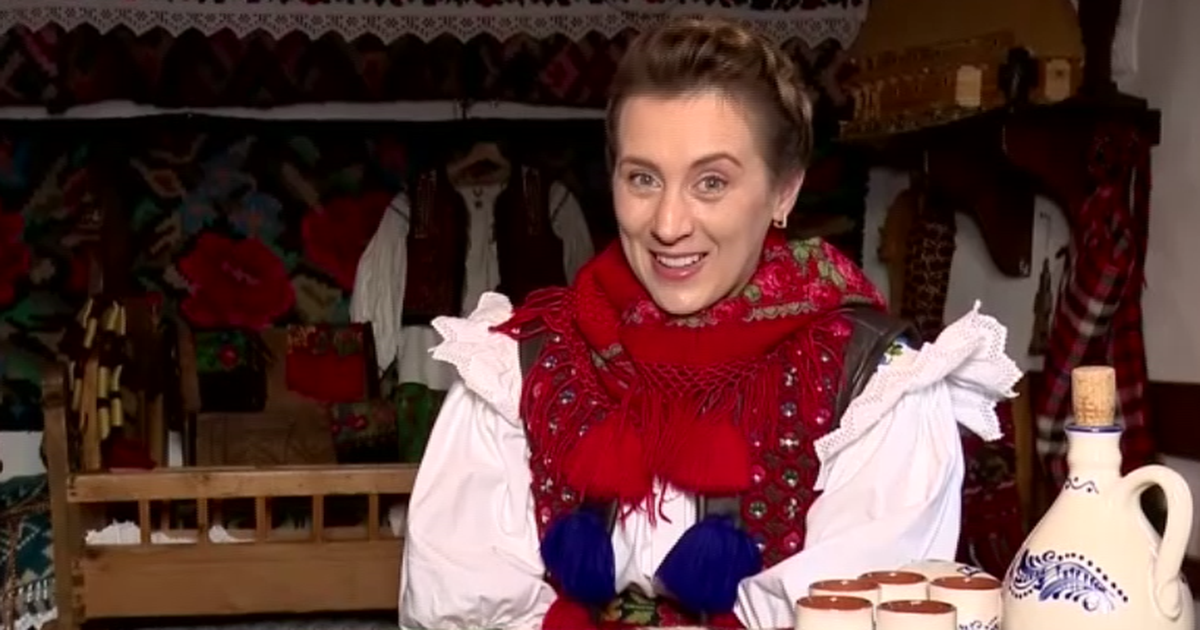 VIDEO Crăciunul acasă la Oana Font. Cum sărbătorește artista - Stirile ...