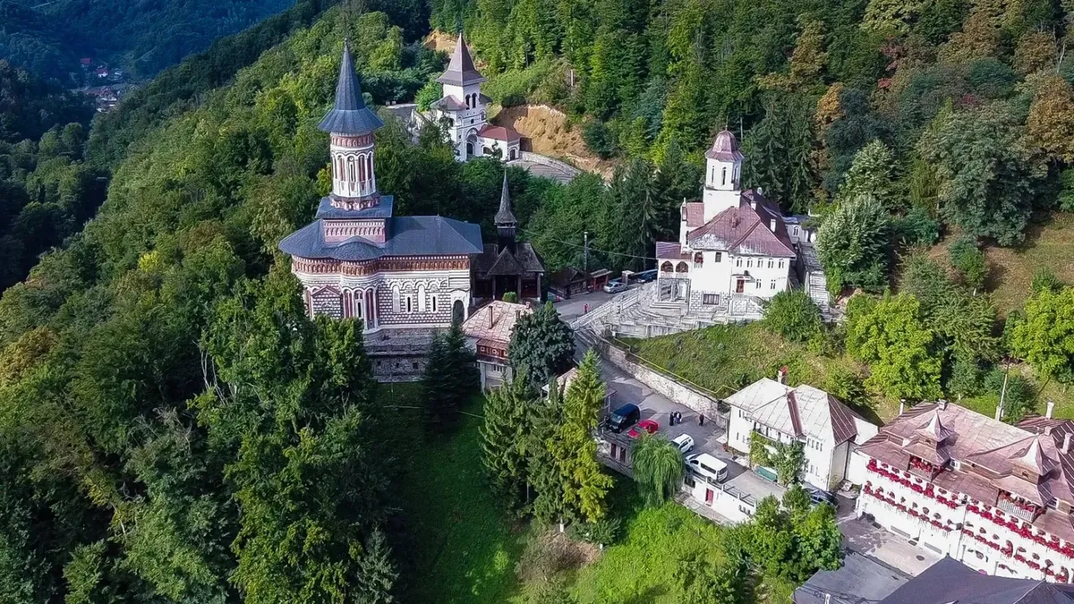 Cele mai frumoase mănăstiri din Maramureș - Stirile Kanal D