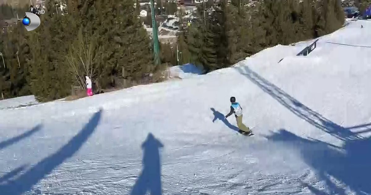 VIDEO „Sperăm să facem ceva frumos pentru toată lumea”. Acrobații ...