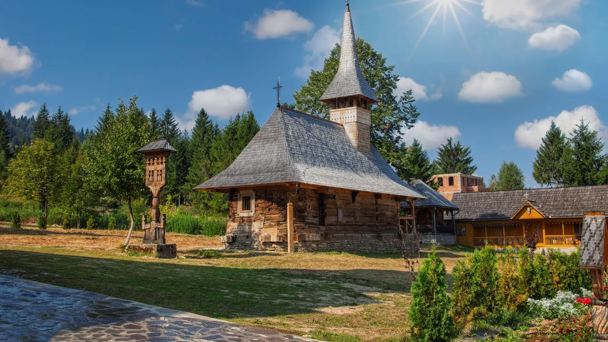 Top 10 destinații turistice din Maramureș de vizitat primăvara ...