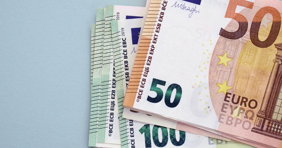 Bancnotele vechi de 50 de euro dispar treptat din circulație - Stirile ...