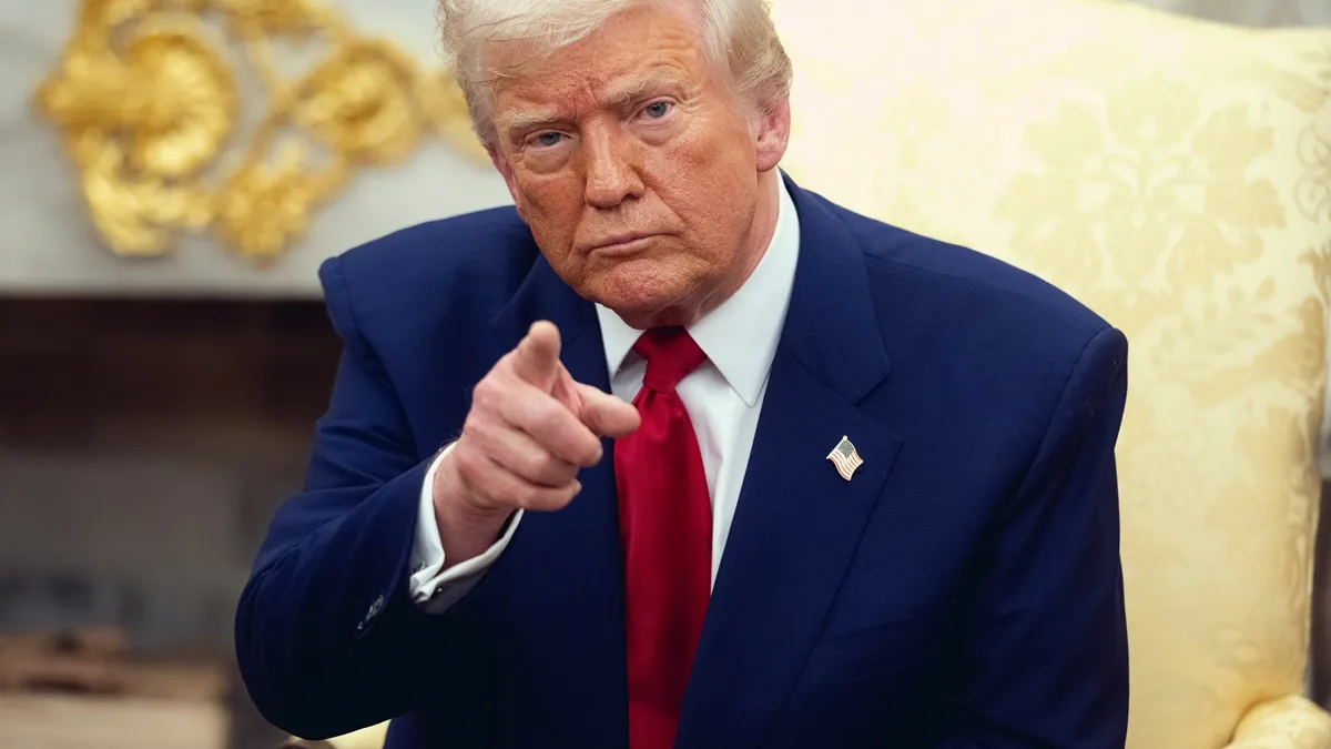 Donald Trump a fost dat în judecată. Președintele Statelor Unite este ...