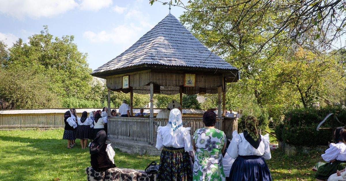 Cele mai frumoase obiceiuri de Rusalii din Maramureș - Stirile Kanal D