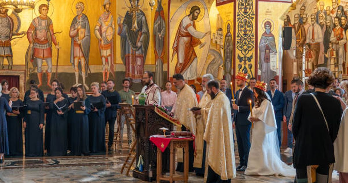 Ce trebuie să facă mirii la 8 zile de la cununia religioasă. Tradiția ...
