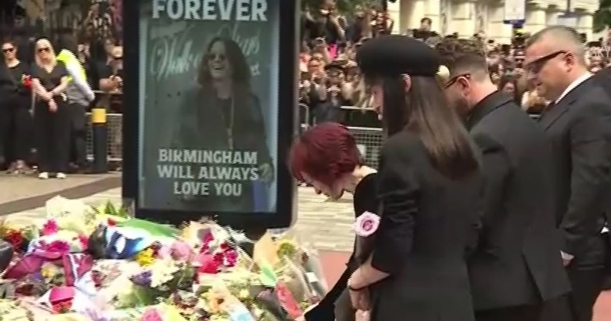 VIDEO Mii de fani și vedete, un ultim omagiu pentru Ozzy Osbourne ...