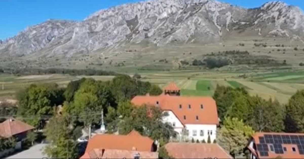 VIDEO Un conac din Apuseni atrage turiști din întreaga lume. Camerele ...