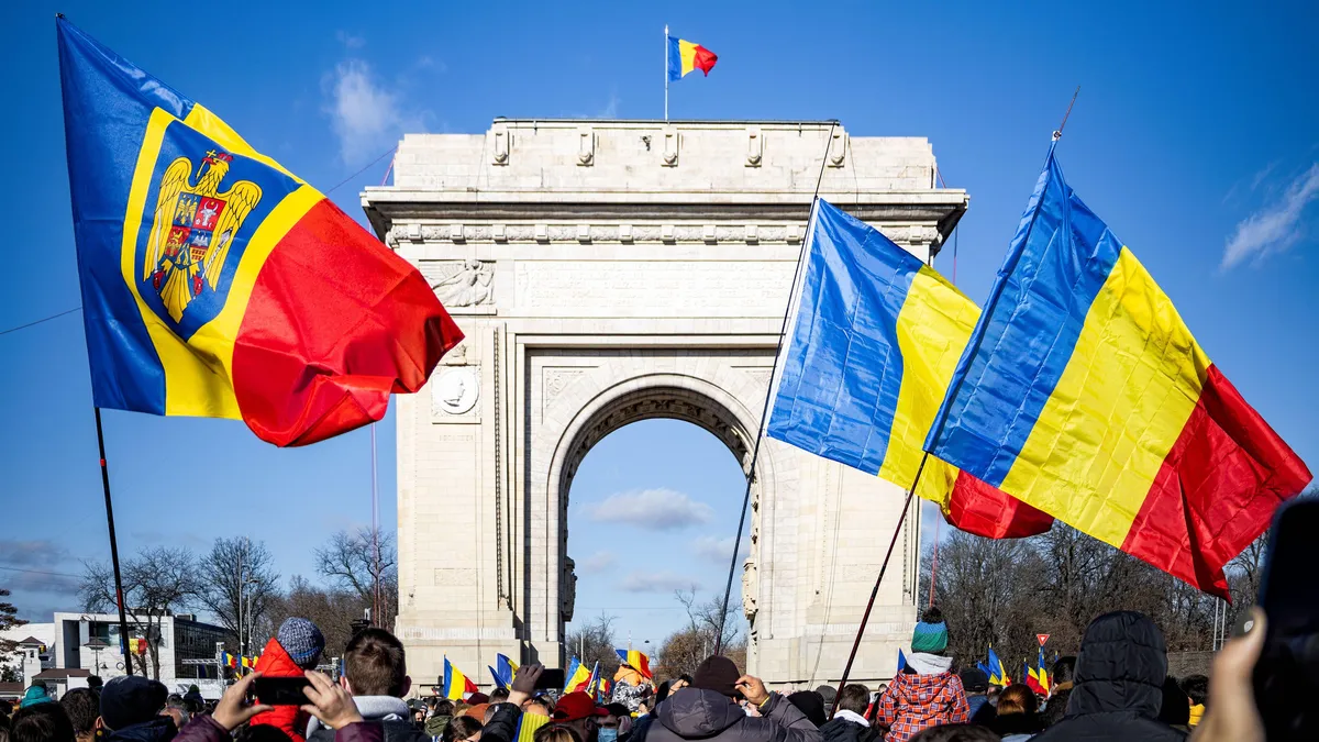 VIDEO Parada militară de 1 Decembrie 2025. Preşedintele Nicuşor Dan și ...