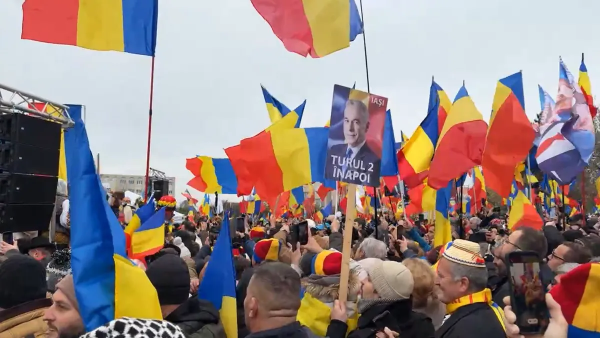 VIDEO Incident la Alba Iulia cu Călin Georgescu. Un bărbat a strigat ...
