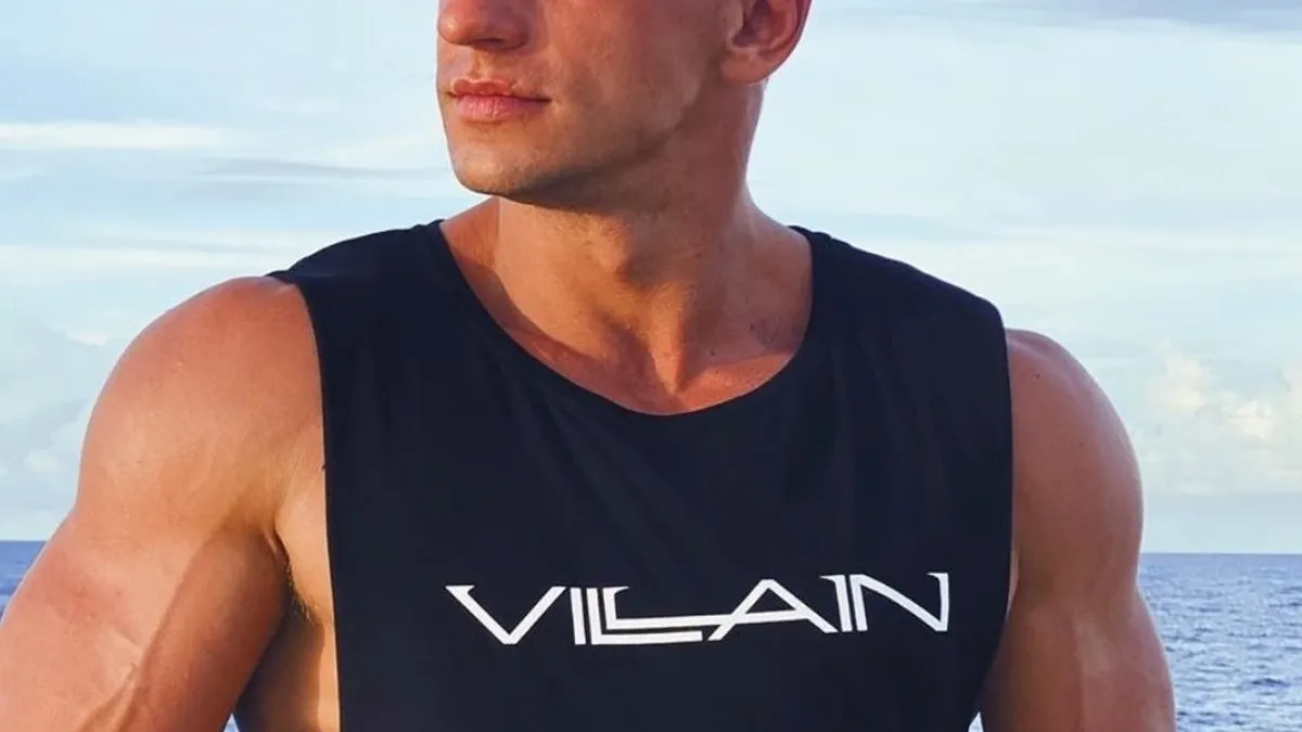 Un youtuber din SUA, celebru pentru farse, riscă să fie trimis de Rusia ...