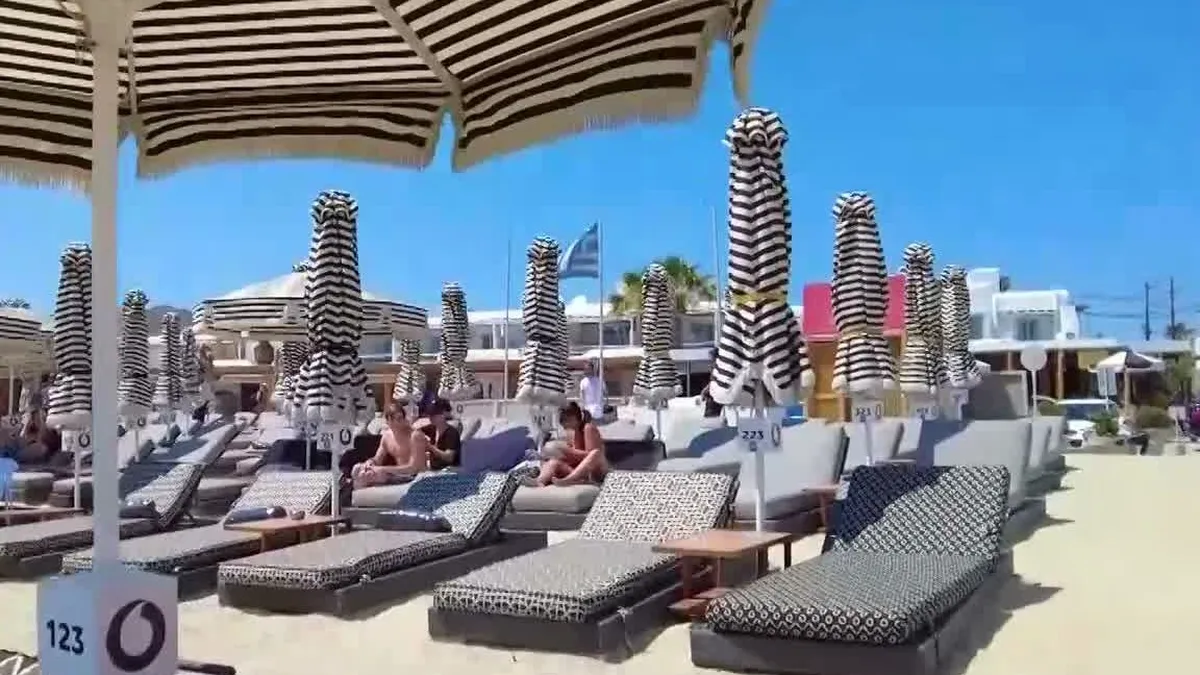 VIDEO Grecia limitează turismul de masă, în timp ce România duce lipsă ...