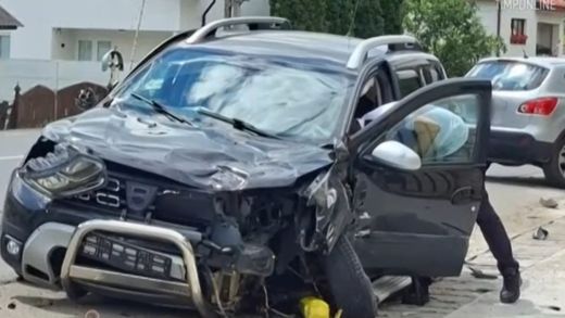 VIDEO Accident grav în Bistrița. Elevi loviți de o mașină scăpată de ...