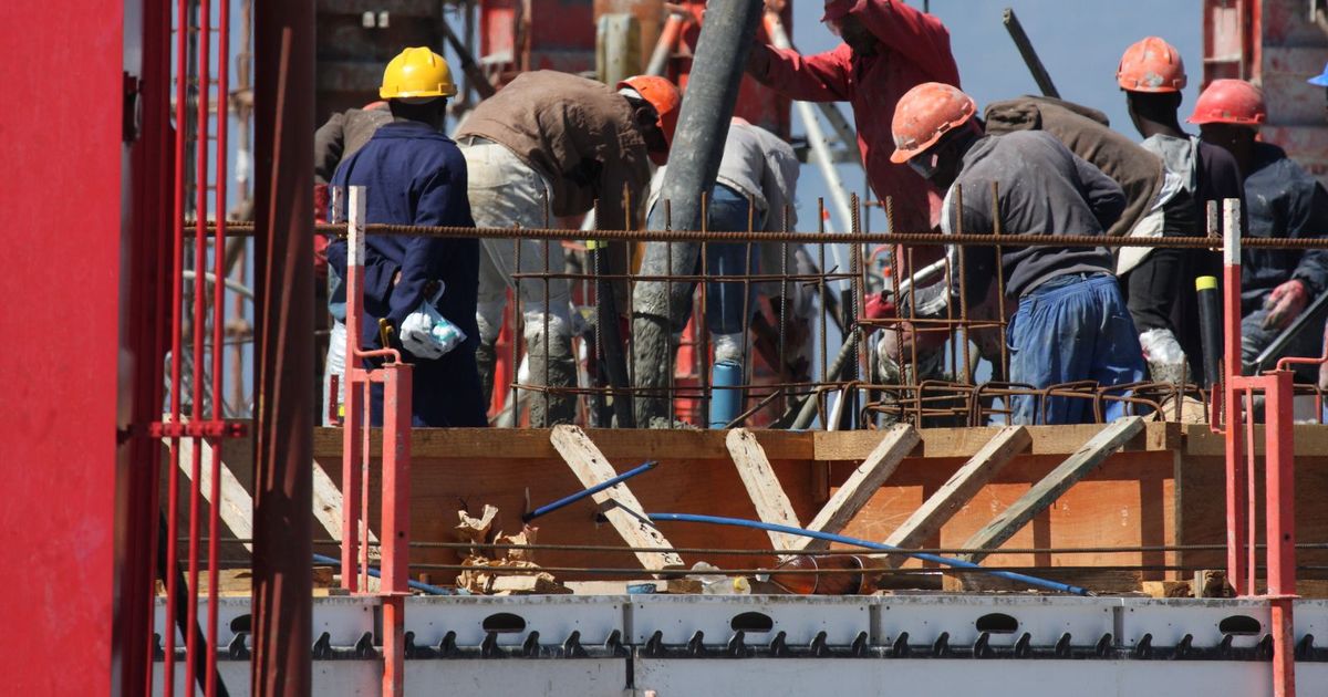 A crescut volumul lucrarilor de constructii in Romania - Stirile Kanal D