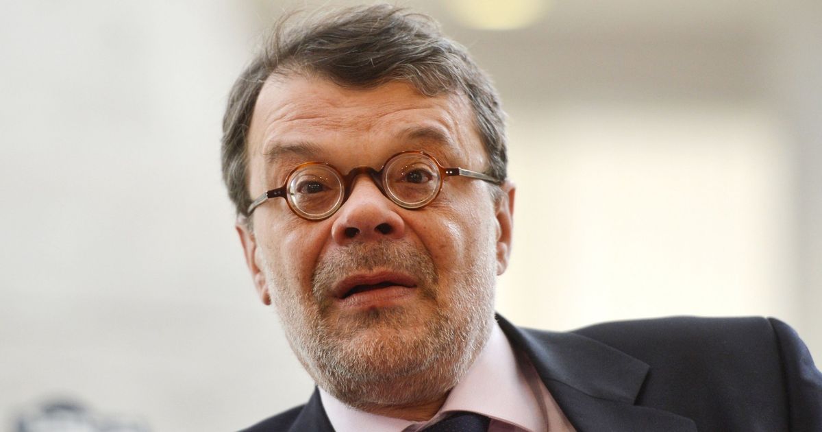 Daniel Barbu, senatorul care a enervat pe toata lumea cu declaratia ca ...