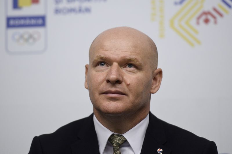 Milionarul Dragos Paval, contract scris cu fiica lui plecata la studii ...