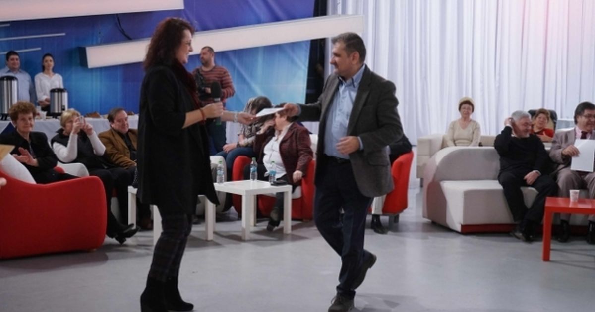 Il mai stii pe Radu Cosarca? A renuntat la un salariu de 10.000 de euro ...