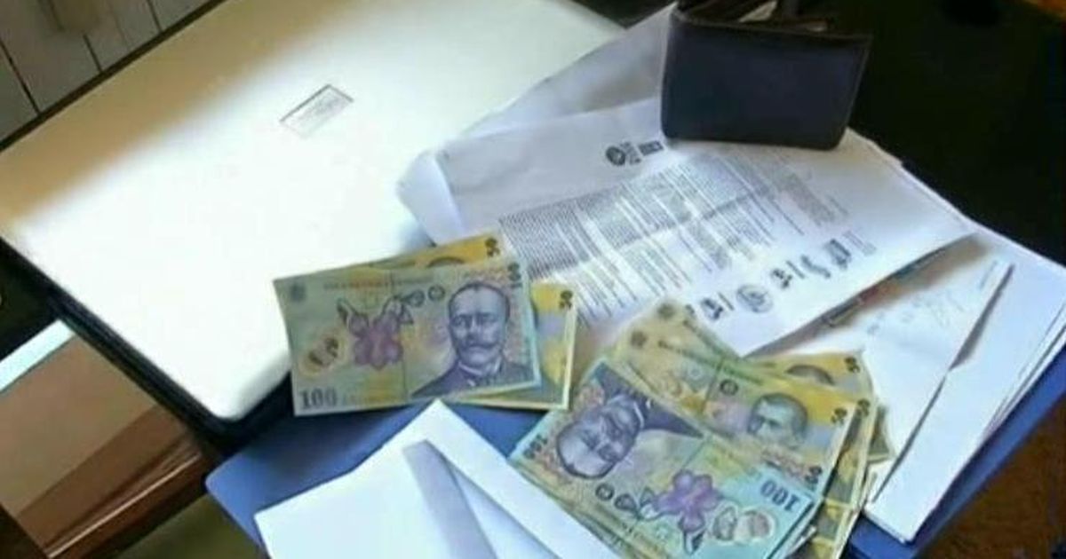 Aveti grija cum folositi buletinul! O bucuresteanca a ramas 18.000 de ...