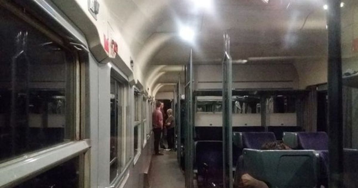 Noapte de cosmar pentru calatorii care au plecat aseara cu trenul de la ...