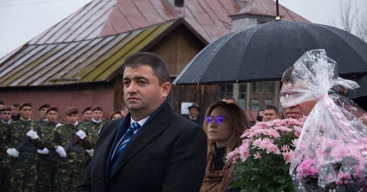 Viitorul Ministru al Economiei a absolvit facultatea la 32 de ani ...