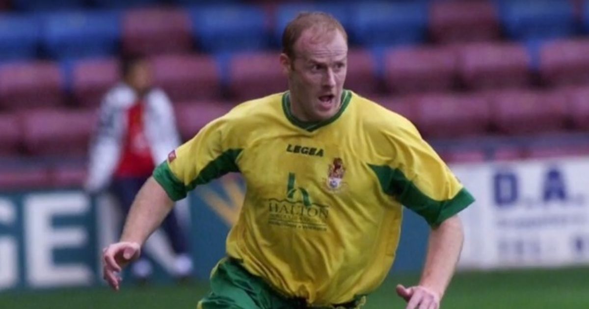 Un fotbalist celebru a fost gasit decedat in propria masina - Stirile ...