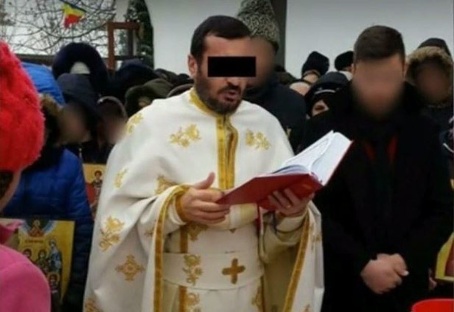 Imagini greu de privit! Un preot din Galati a comis pacatul capital ...