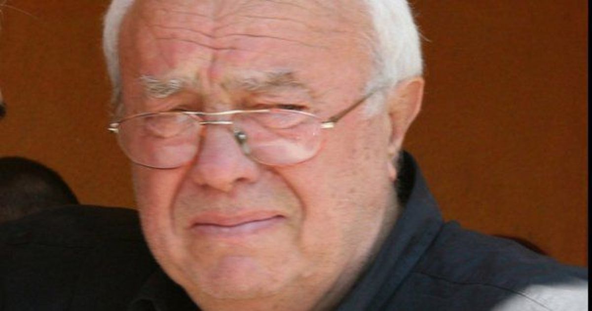 Alexandru Arsinel abia mai poate merge - Stirile Kanal D
