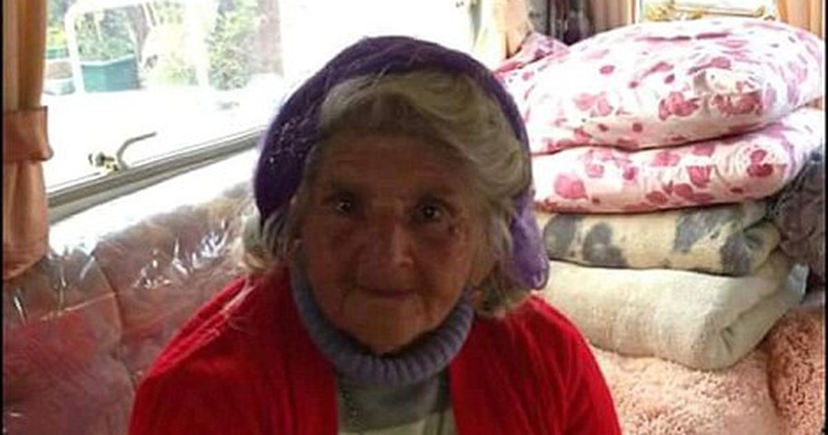 Ruby, Regina Romilor, a fost inmormantata. Conform traditiei, rudele i ...