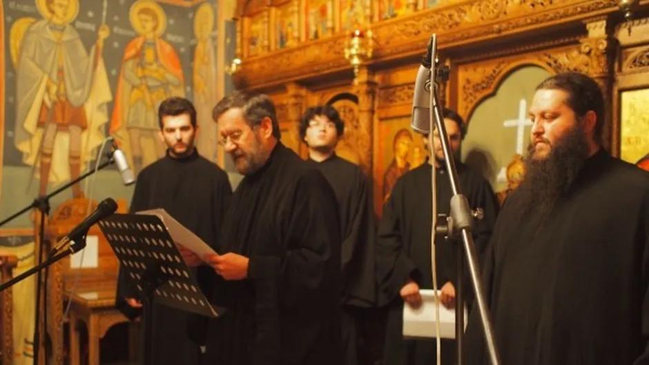 Actorul Mihai Coada a lamurit misterul: De ce a ajuns sa poarte haine ...