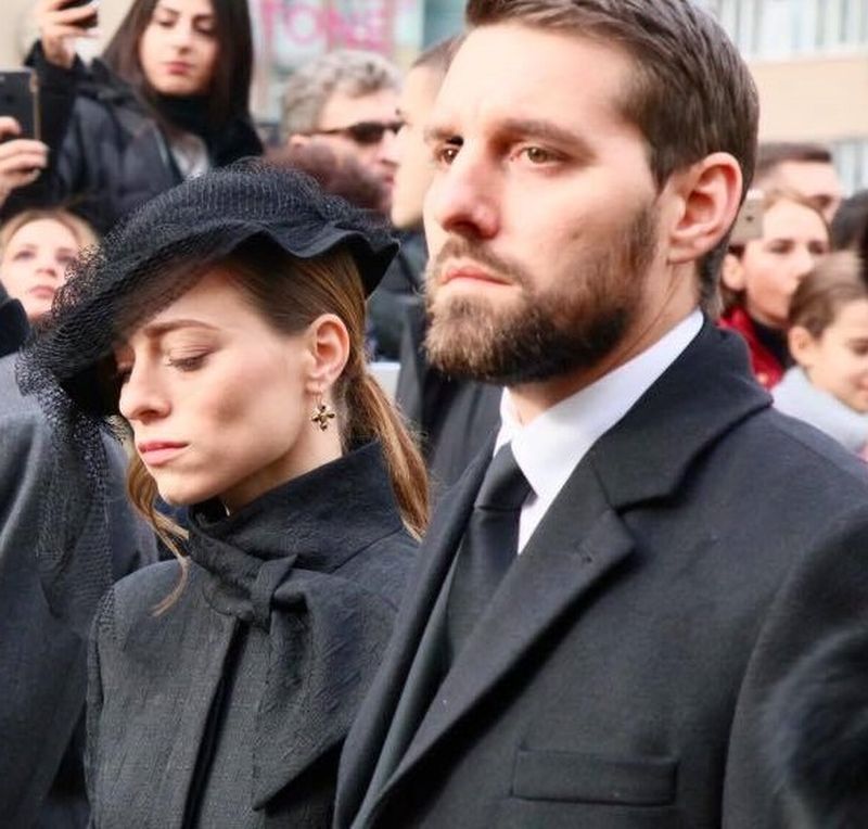 Cum arata logodnica fostului principe Nicolae inainte de a intra in fa