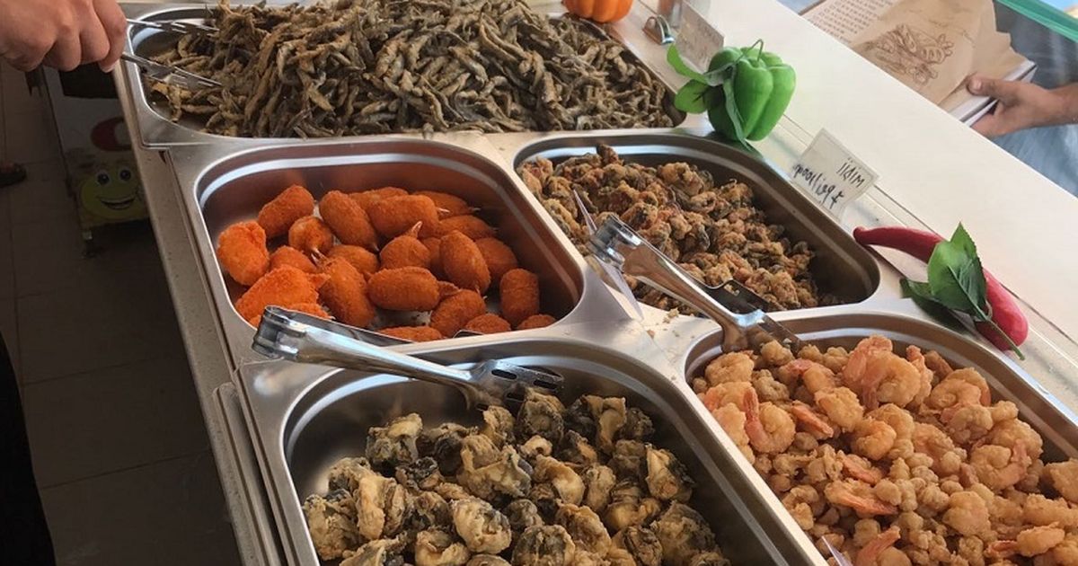 La ce trebuie să fim atenți când cumpărăm mâncare de la fast-food ...