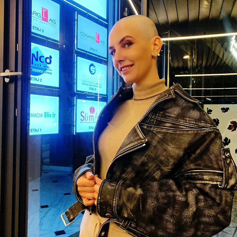 Soția lui Alex Bourceanu și-a făcut o schimbare radicală de look. FOTO ...