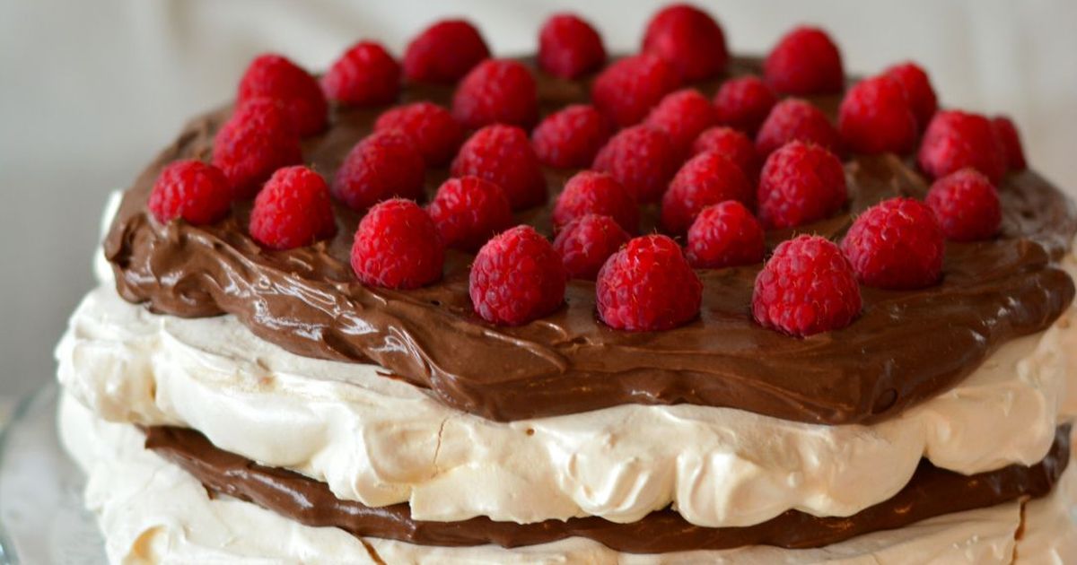 Tort de bezea. Rețeta cu care nu dai greș - KFetele