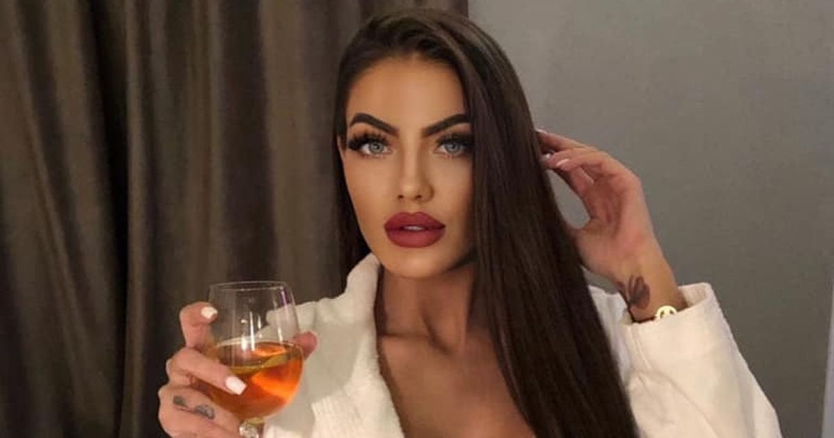 Roxana Buzoiu de la Puterea Dragostei la Survivor România? Războinici sau faimoși? - KFetele