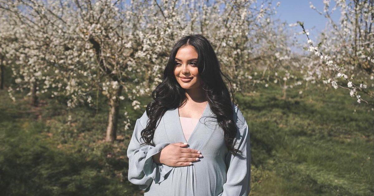 Vedeta din Harry Potter, Afshan Azad, și Nabil Kazi așteaptă primul lor ...