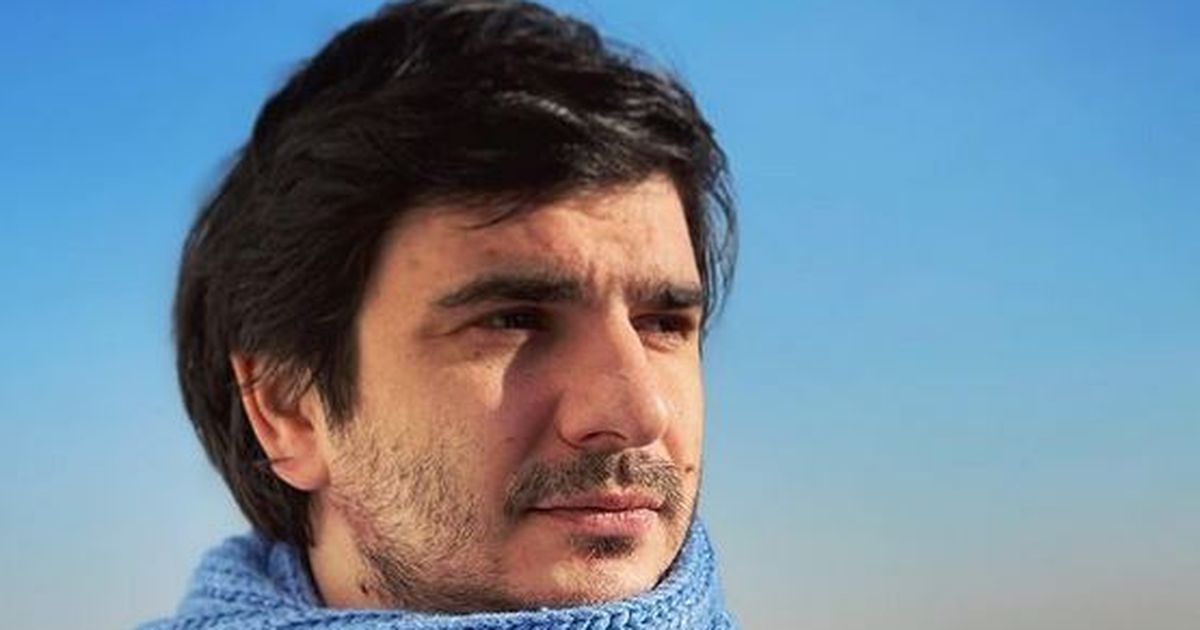 Cine este Alex Bogdan. "Din păcate mama a și murit după aceea și m-am ...