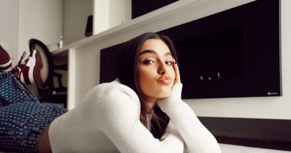 Alexia Eram, semi-dezbrăcată pe Instagram! Cum a reacționat Andreea ...