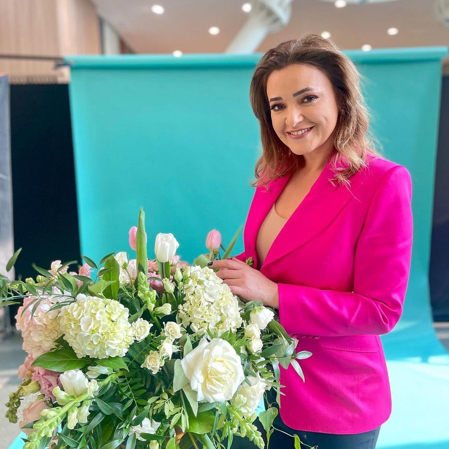 #CITEȘTE: Cine este CRISTINA BÂTLAN. „Eram ultima persoană care s-ar fi ...