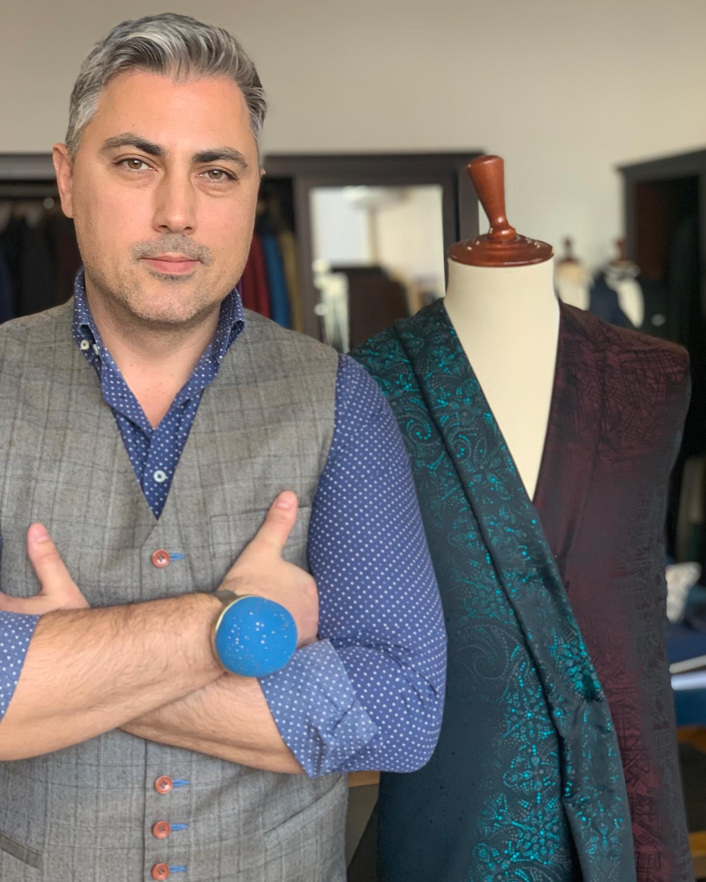 #CITEȘTE: Cine este Alexandru Ciucu. "Mi-a plăcut de ea și m-am dus ...