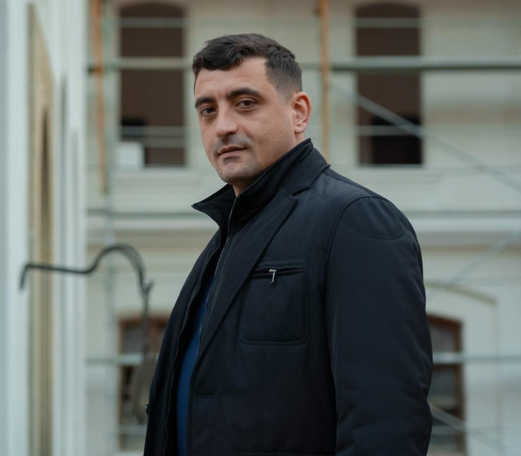 #DESCOPERĂ: Cine este Iulia Burcea, iubita lui George Simion. “Nu am ...