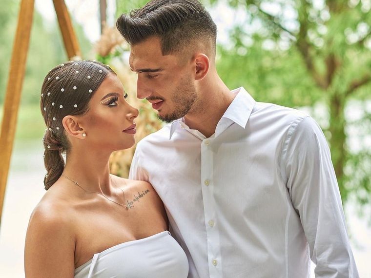 Fotbalistul Andrei Ivan va avea un copil. Soția lui, Anda, este ...