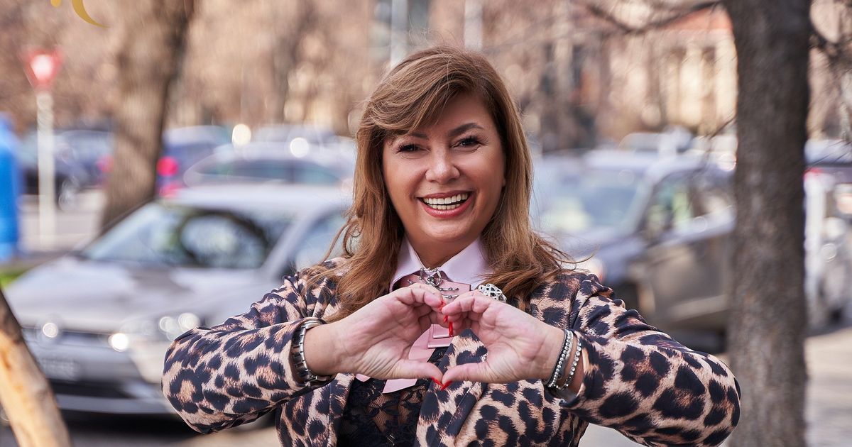 Cine este Cerasela Rogen. "Nu îmi dădea să mănânc și mâncam din coșul de gunoi din fața blocului ...