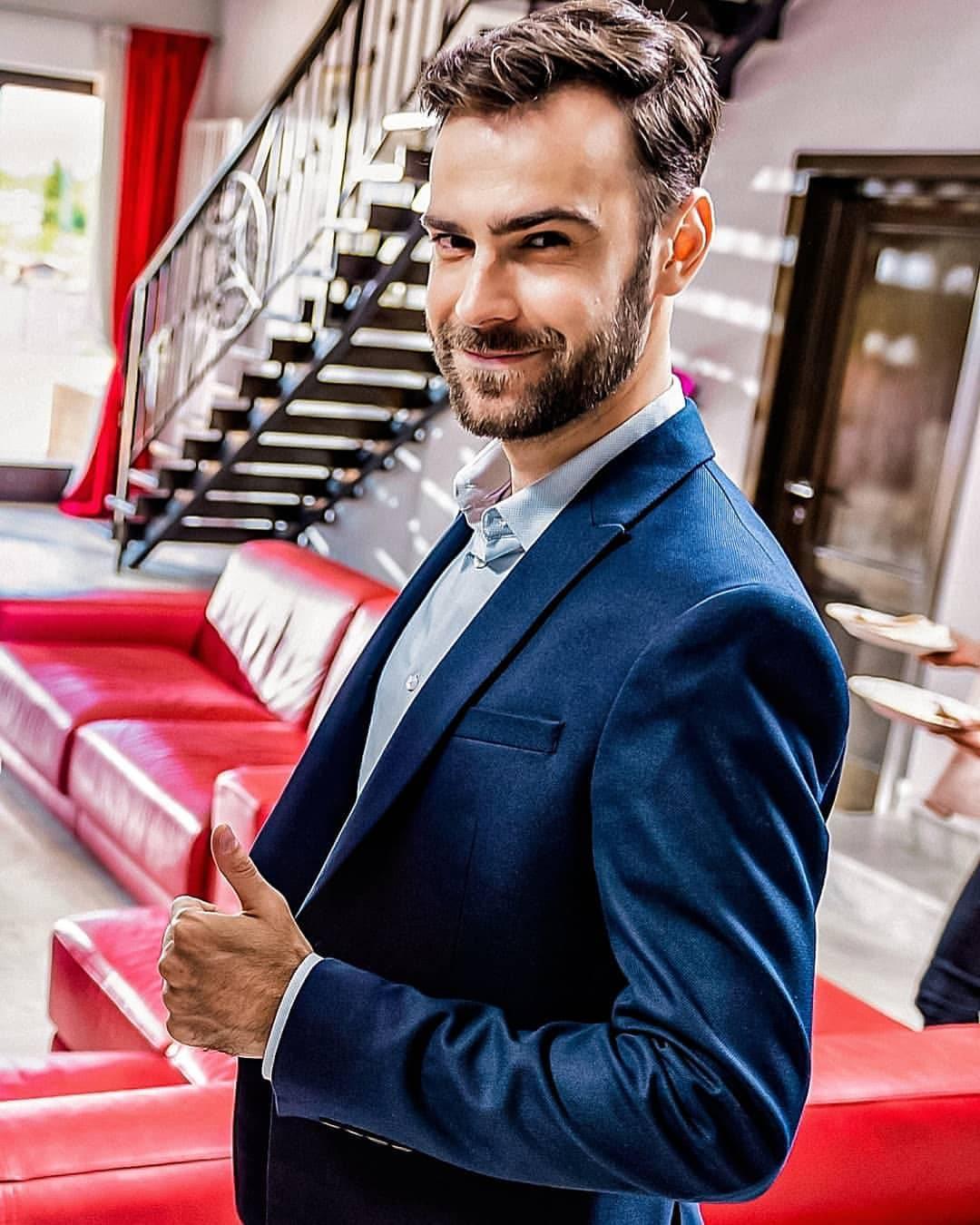 #CITEȘTE: Cine este Denis Hanganu. „Oamenii mă știu și se identifică cu ...